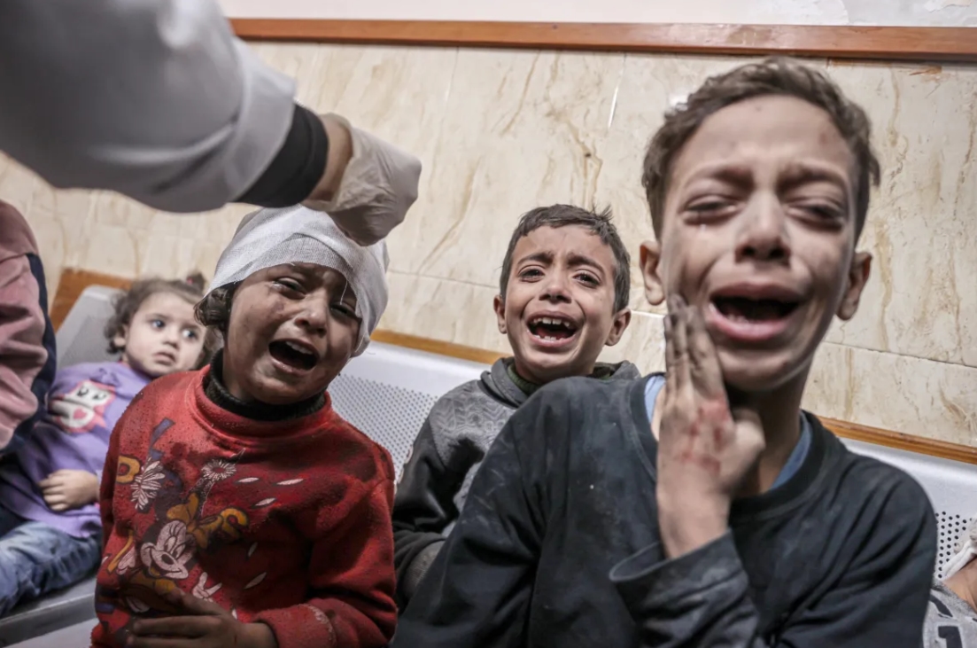 في اليوم الـ 299 من العدوان شهداء وجرحى في قصف اسرائيلي على مناطق